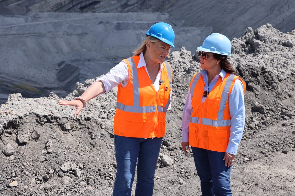 Lummis Welcomes Trump Labor Secretary Lori Chavez-DeRemer to Kemmerer ...